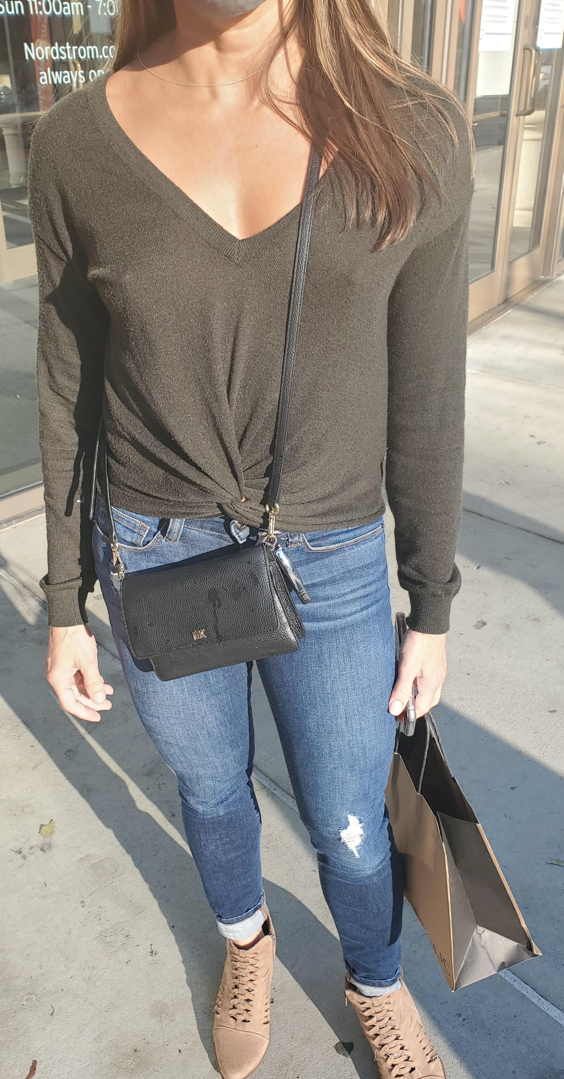 Did you see me/ my nips in the mall today? | Scrolller