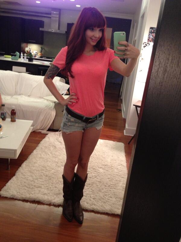 Diggin this look | Scrolller