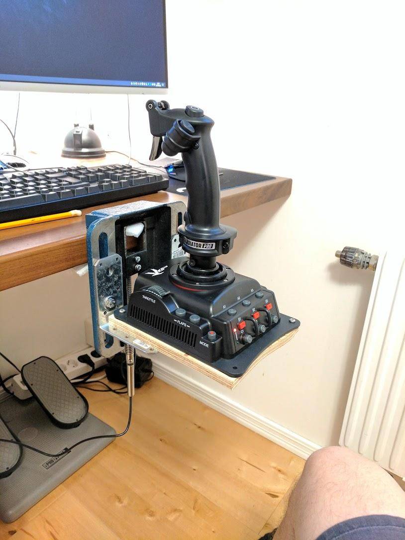 DIY Hotas Desk Mount | Scrolller