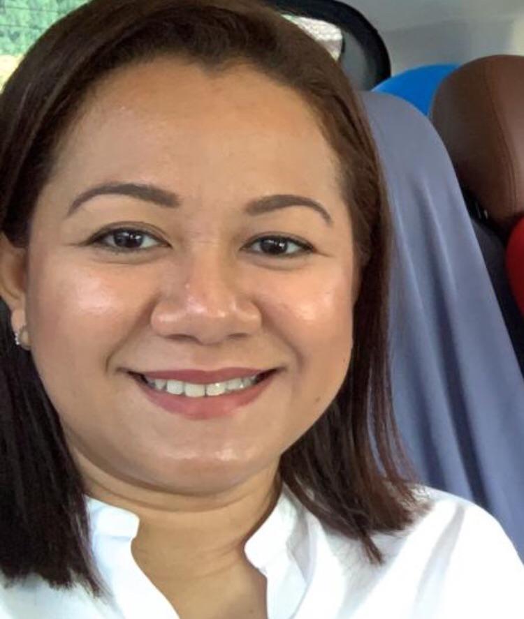 dm for her details | Scrolller