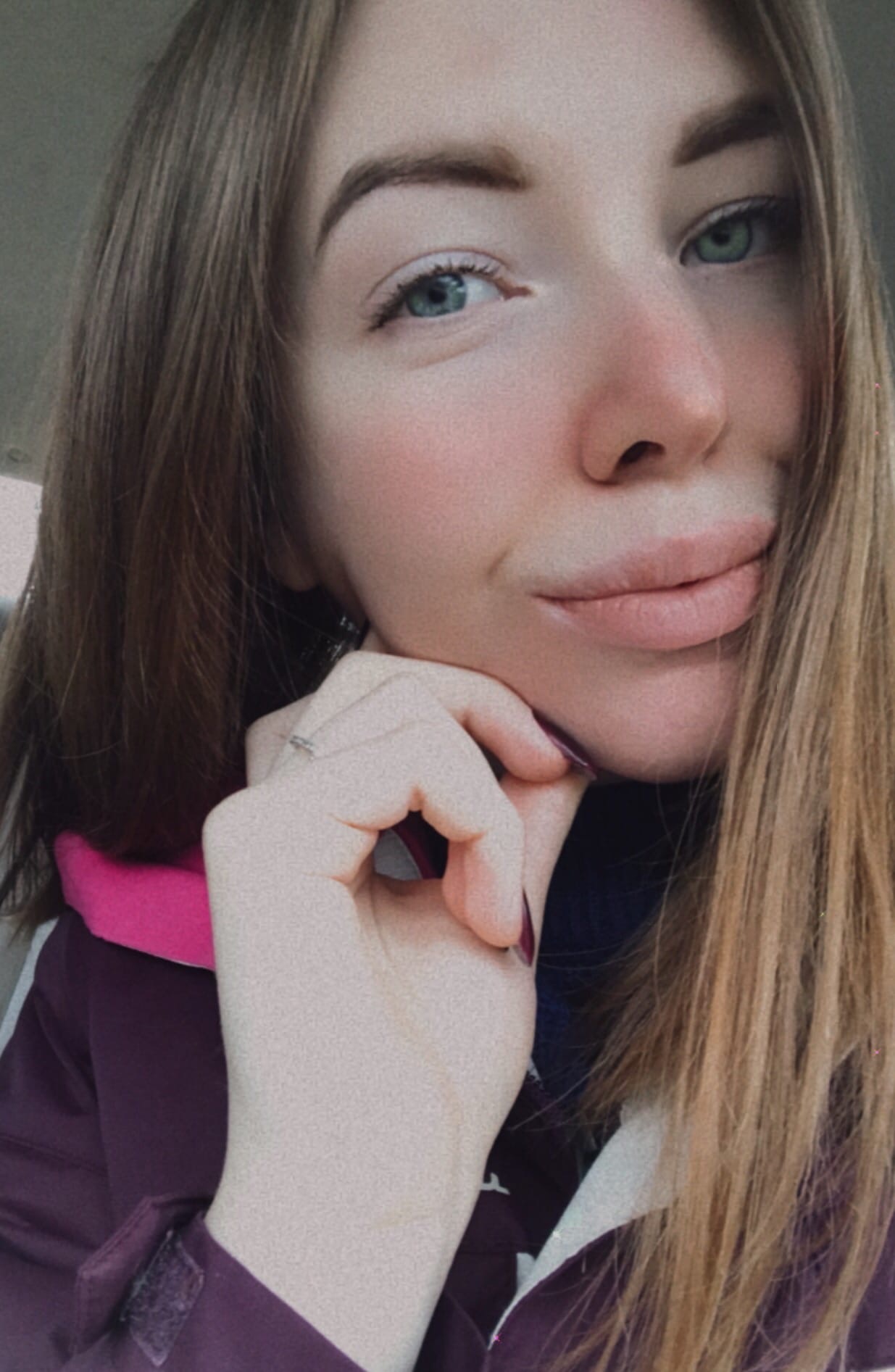 Do i look like a bitch?🤭 | Scrolller