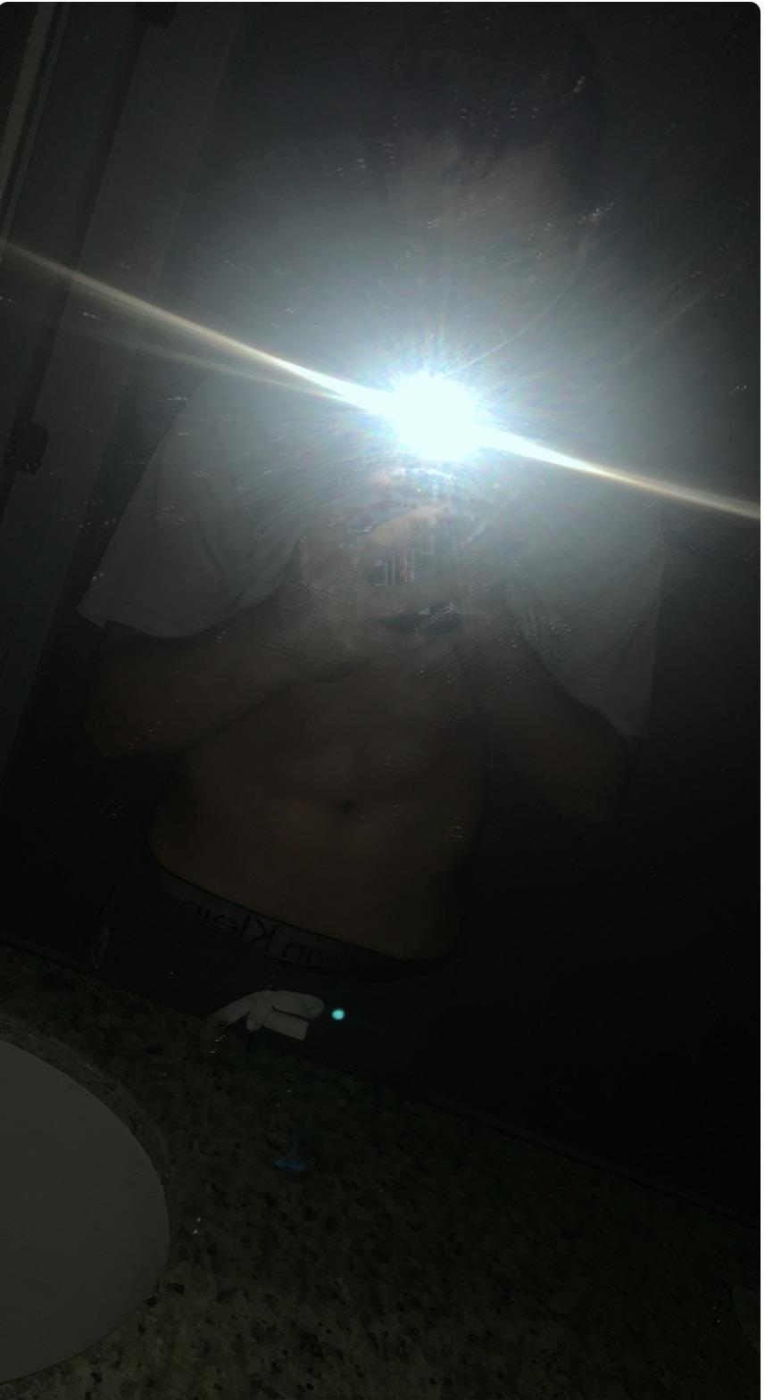 Do I qualify here 😜 | Scrolller