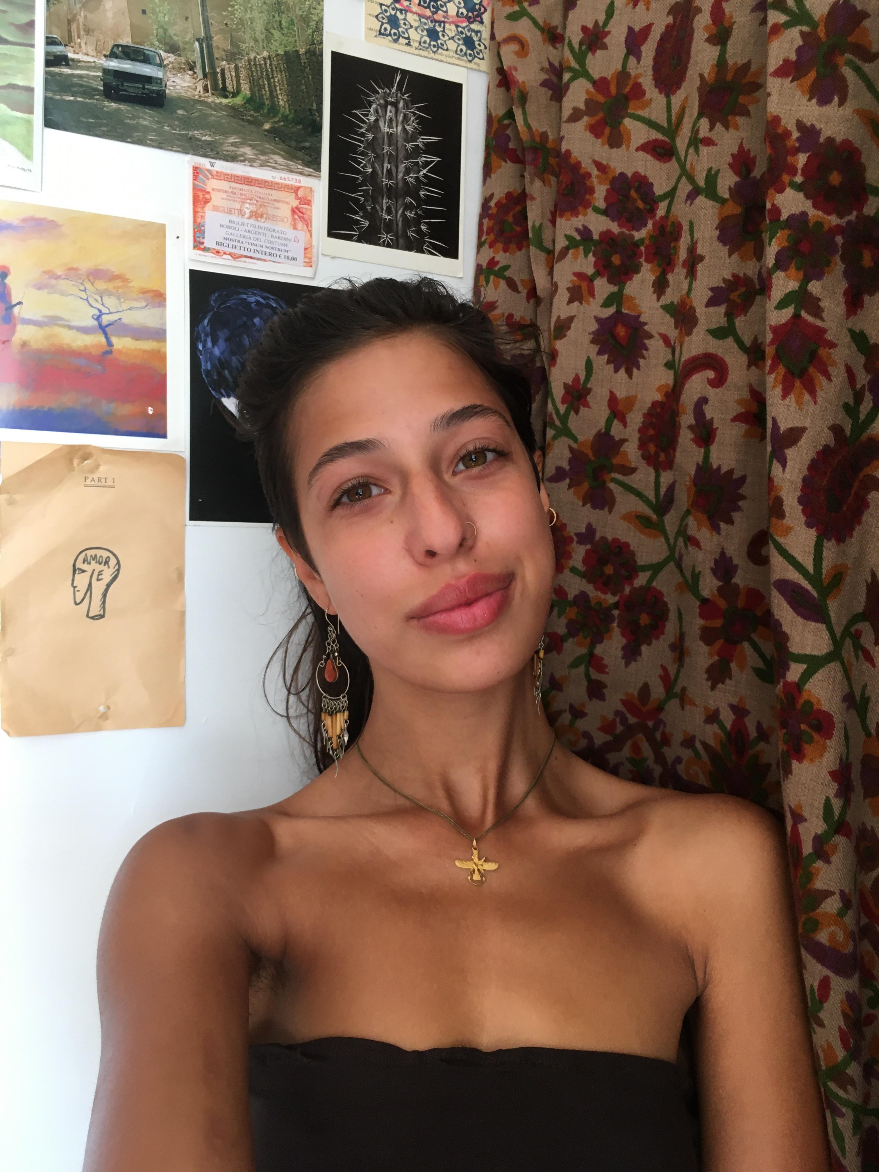 Do I win for Persian aesthetic ? | Scrolller