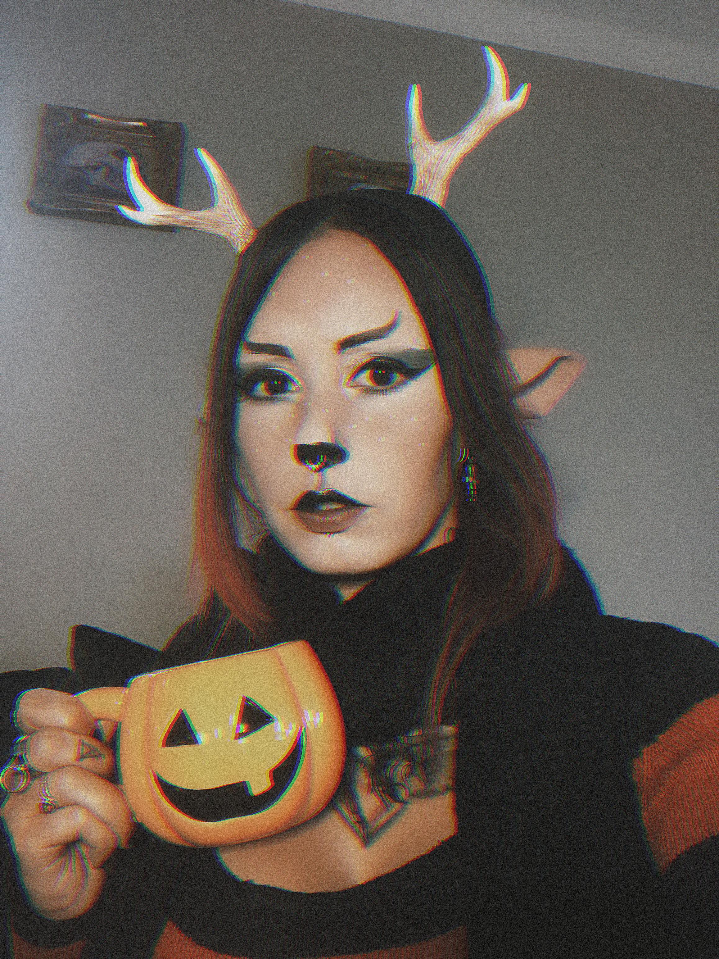 Do you allow deer here? | Scrolller