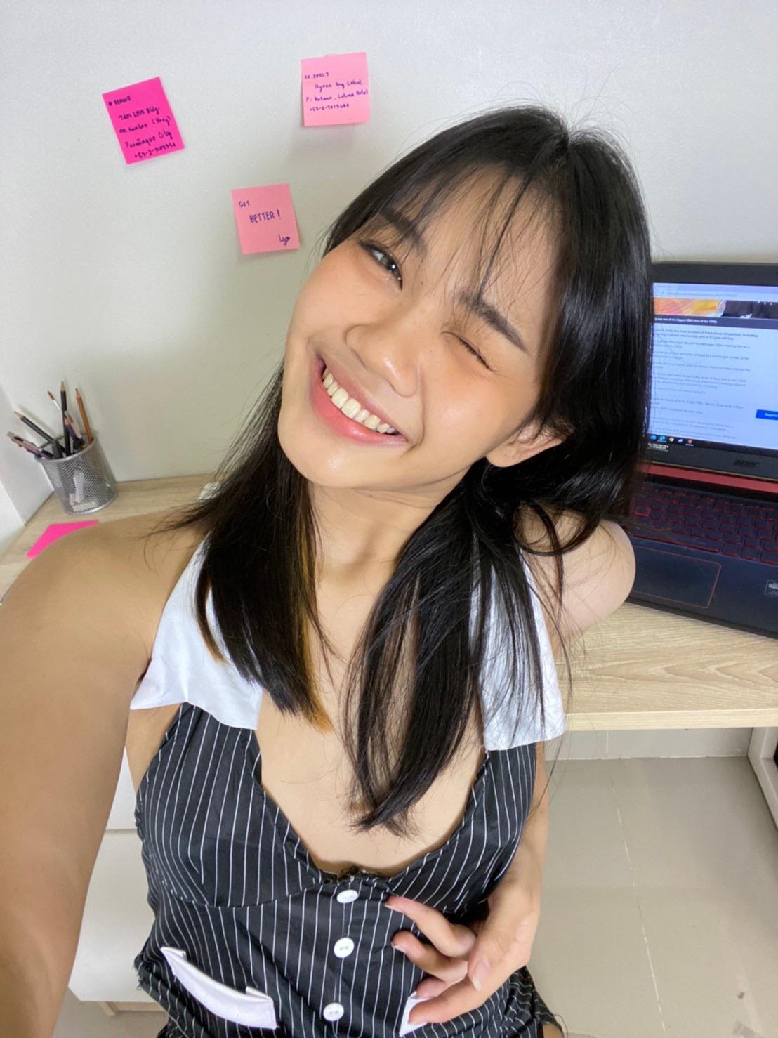 Do you like cutie girl 🥰 No ppv No censored paid 1 time can see all 🥵 50% off | Scrolller