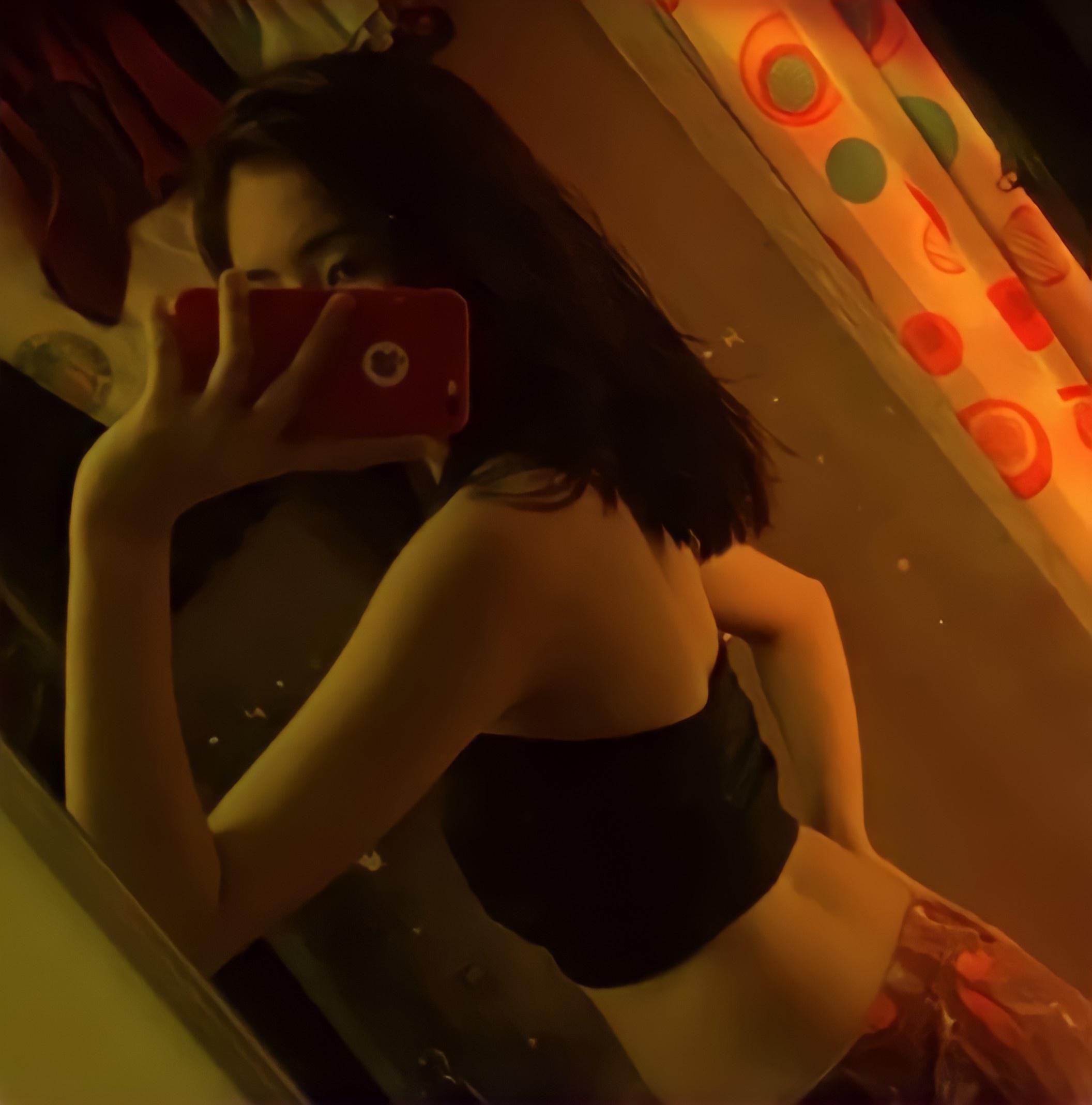 DO YOU LIKE FLAT BODY? | Scrolller