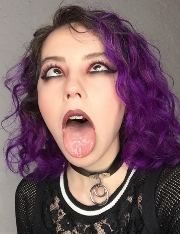 Do you like goth girls doing ahegao? [OC] | Scrolller