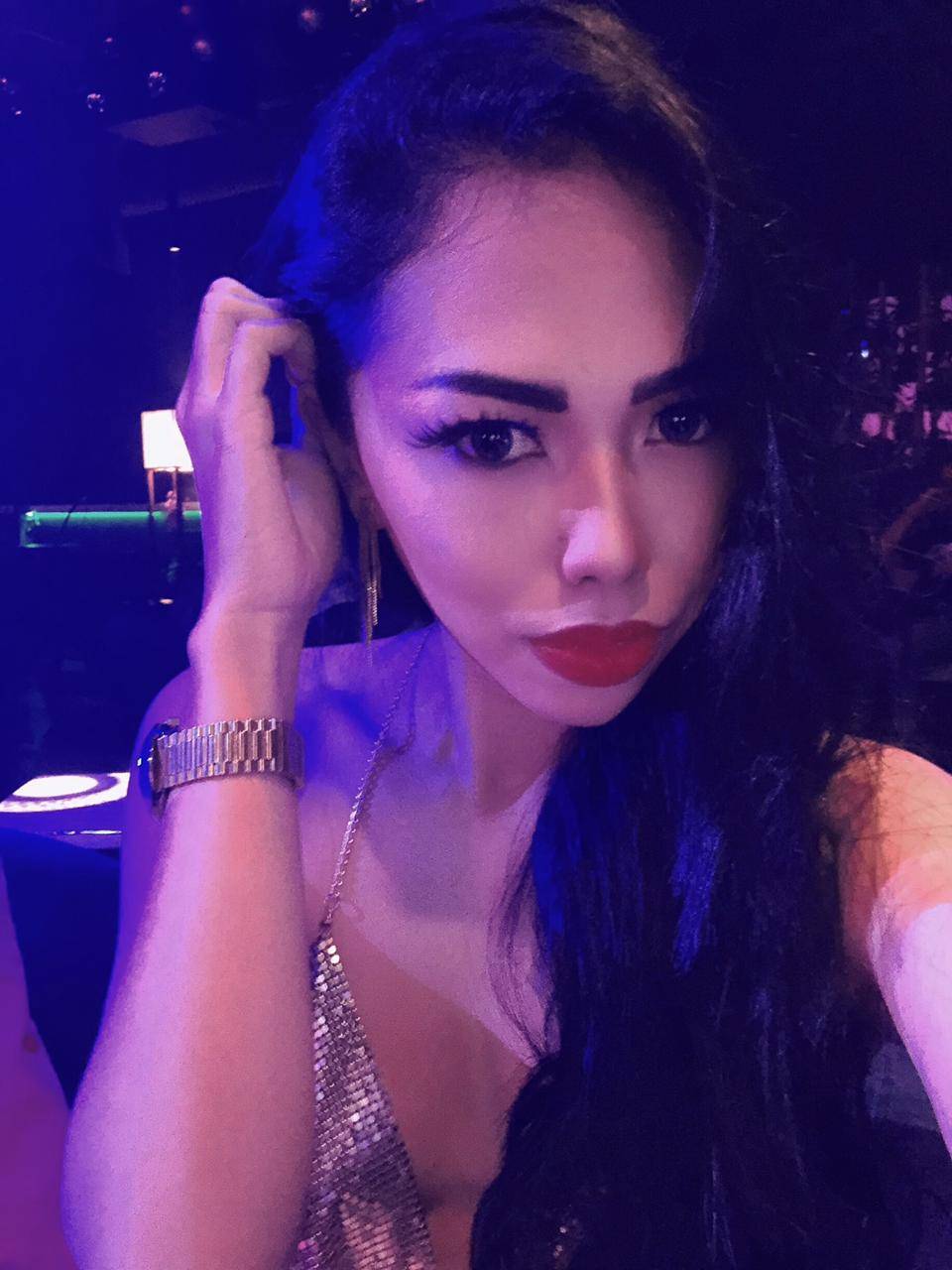 Do you like my look? | Scrolller