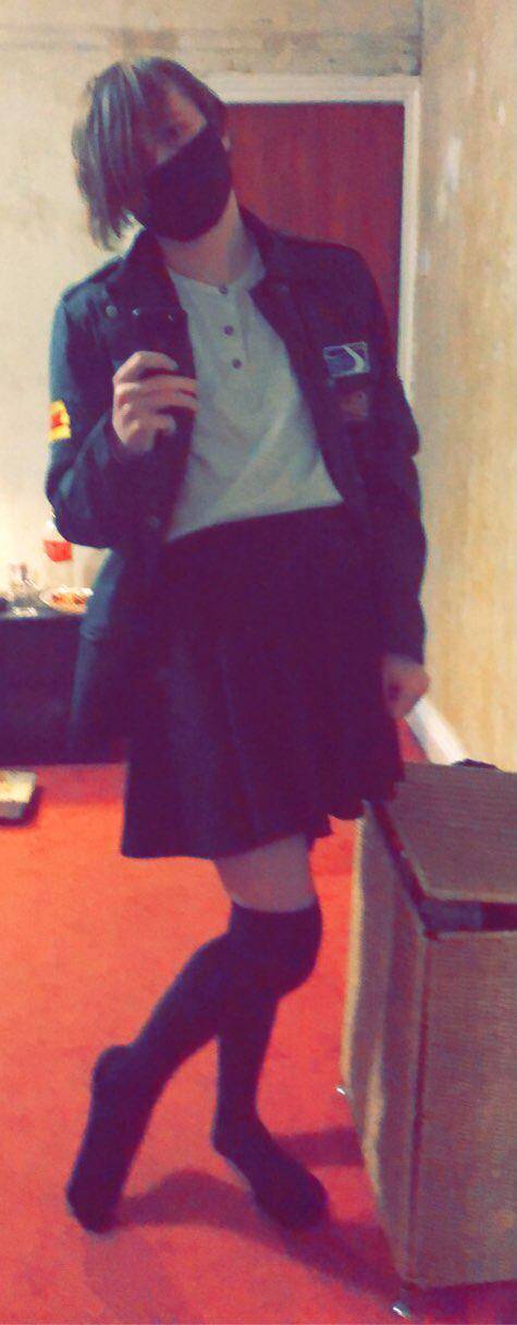 Do you recognise my jacket? | Scrolller