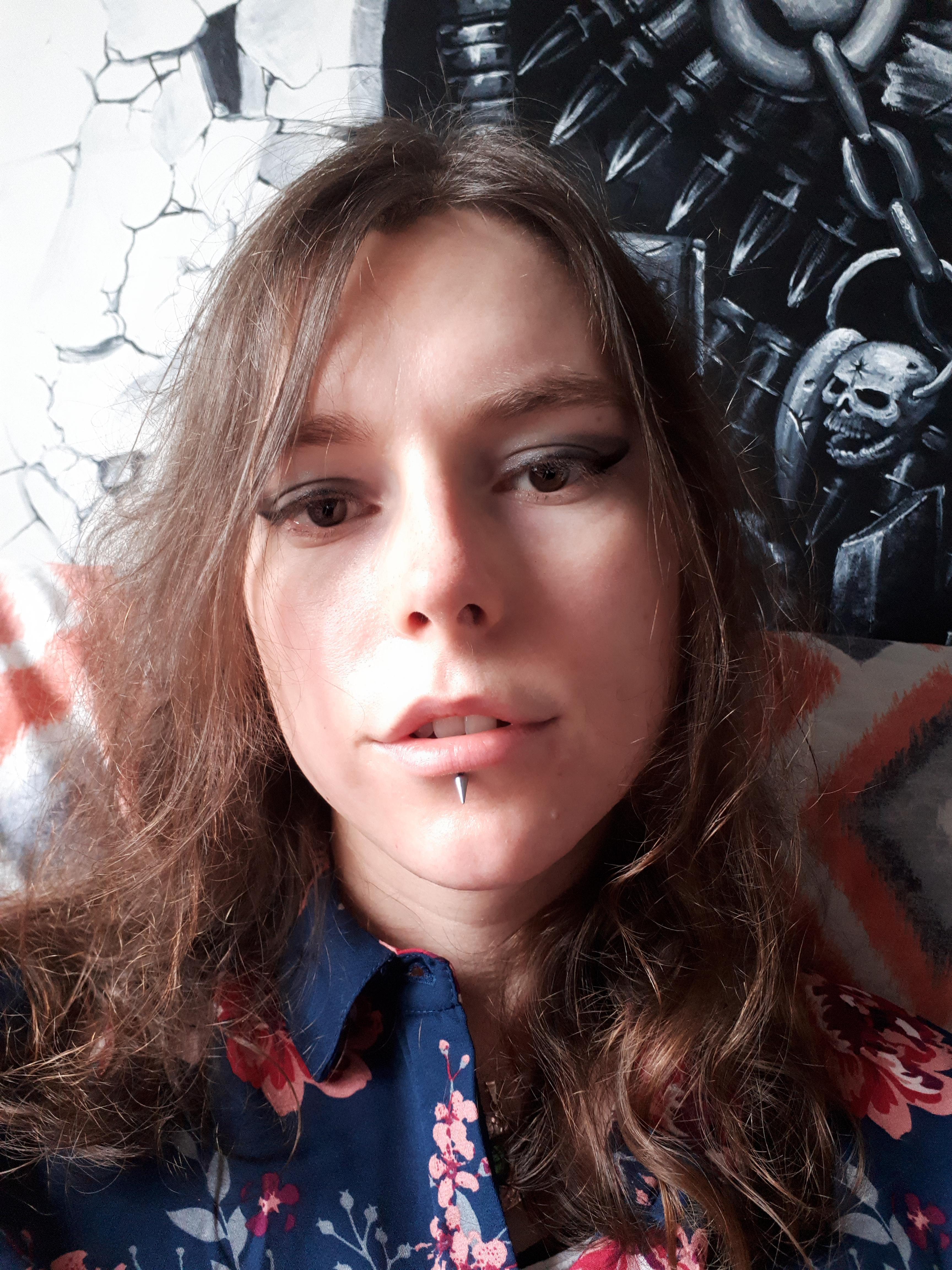 😚 Do you think I'm pretty? 😊 | Scrolller