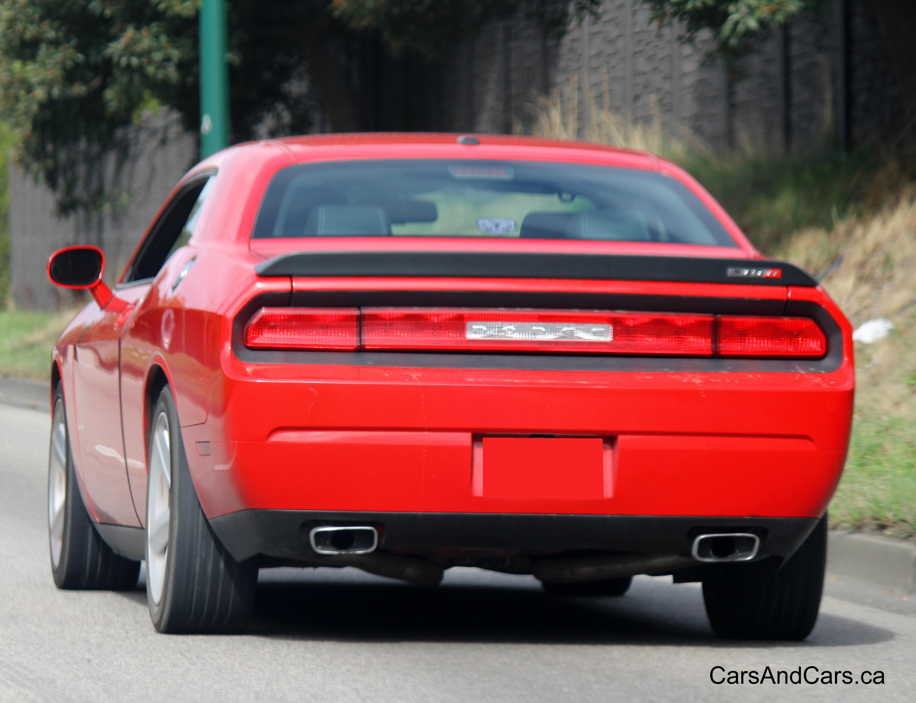 Dodge Challenger SRT8 | Scrolller