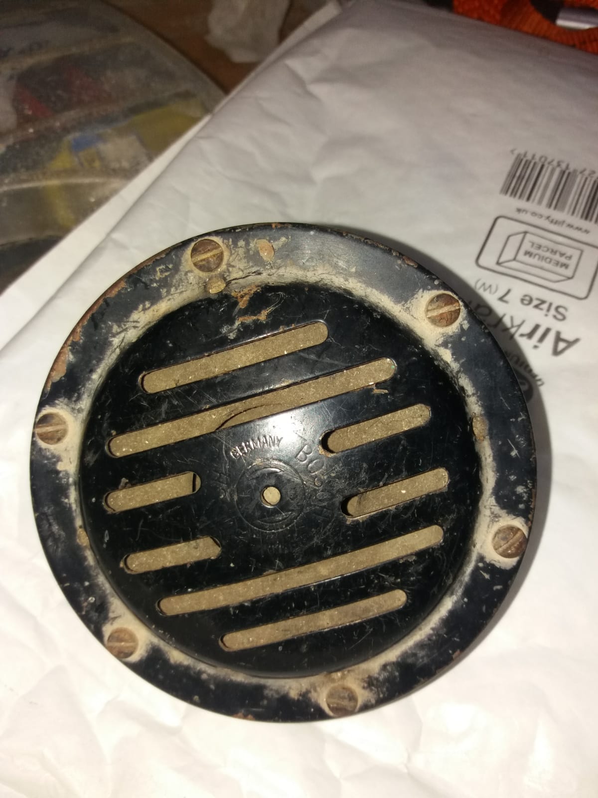 Does any body know what model this bosch horn is? | Scrolller