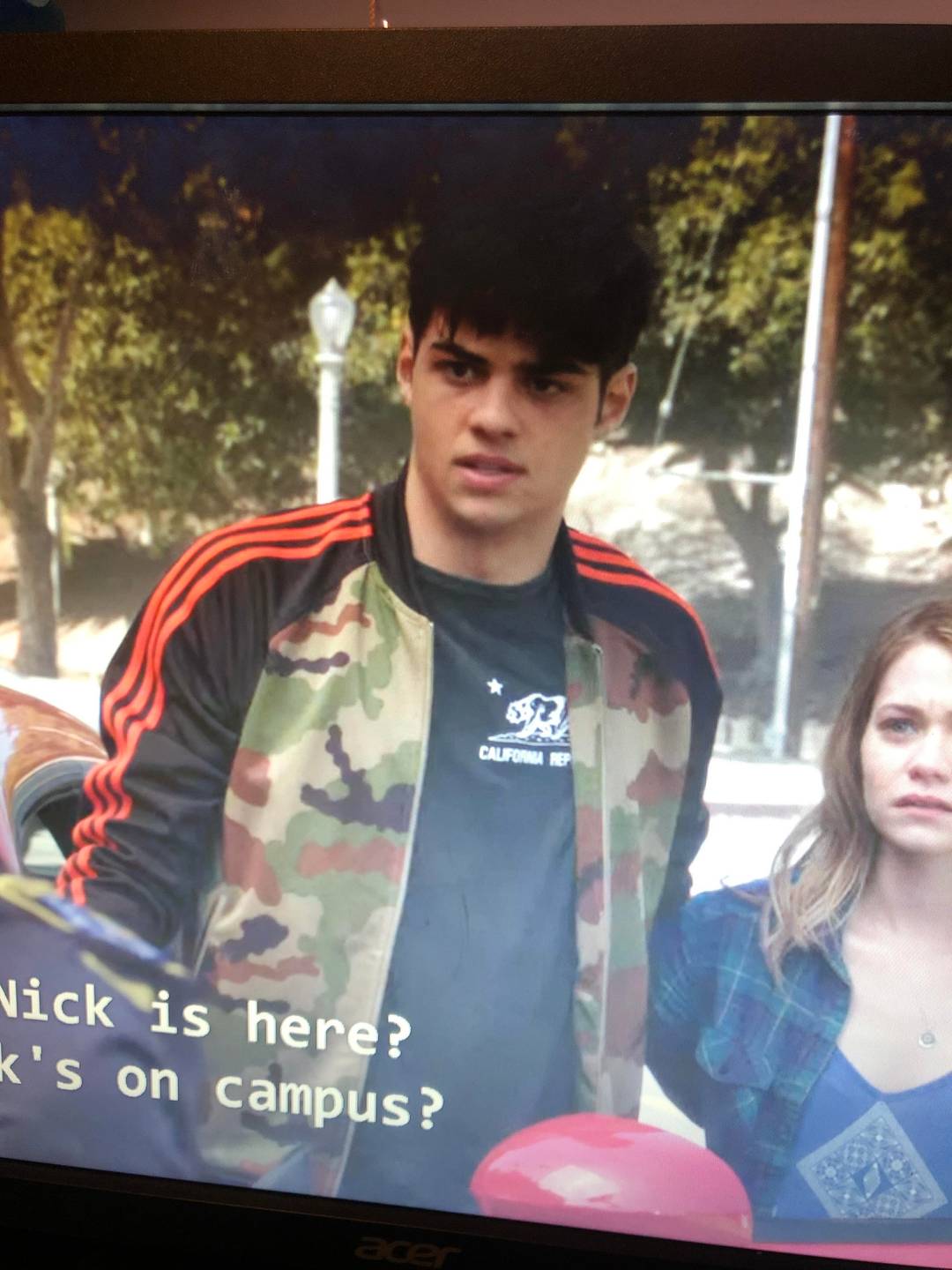 Does anyone know where i can find the jacket Noah wore on Season 4 ...