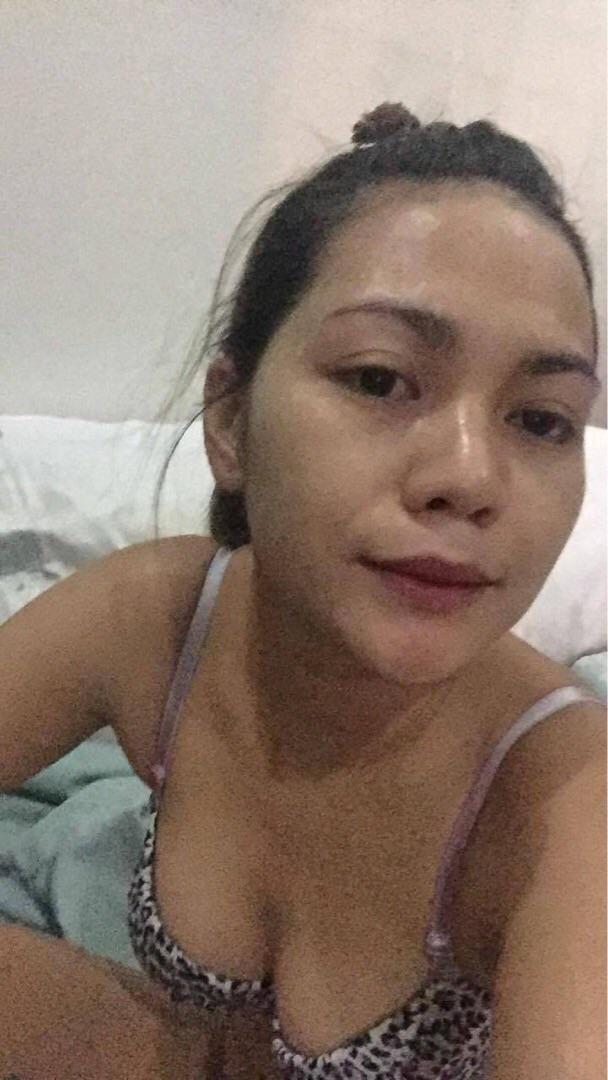 Does anyone know who is she? | Scrolller