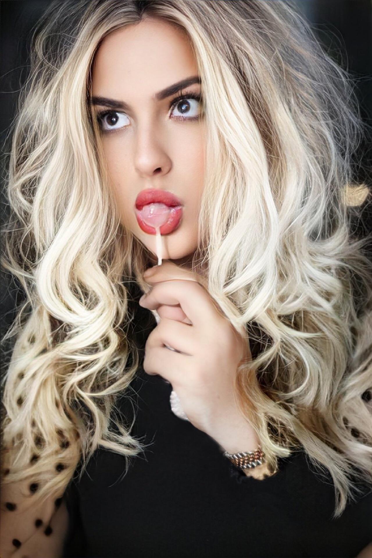 Does it consider slutty ? | Scrolller