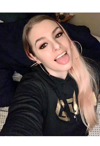 Sissy can come for task | Scrolller