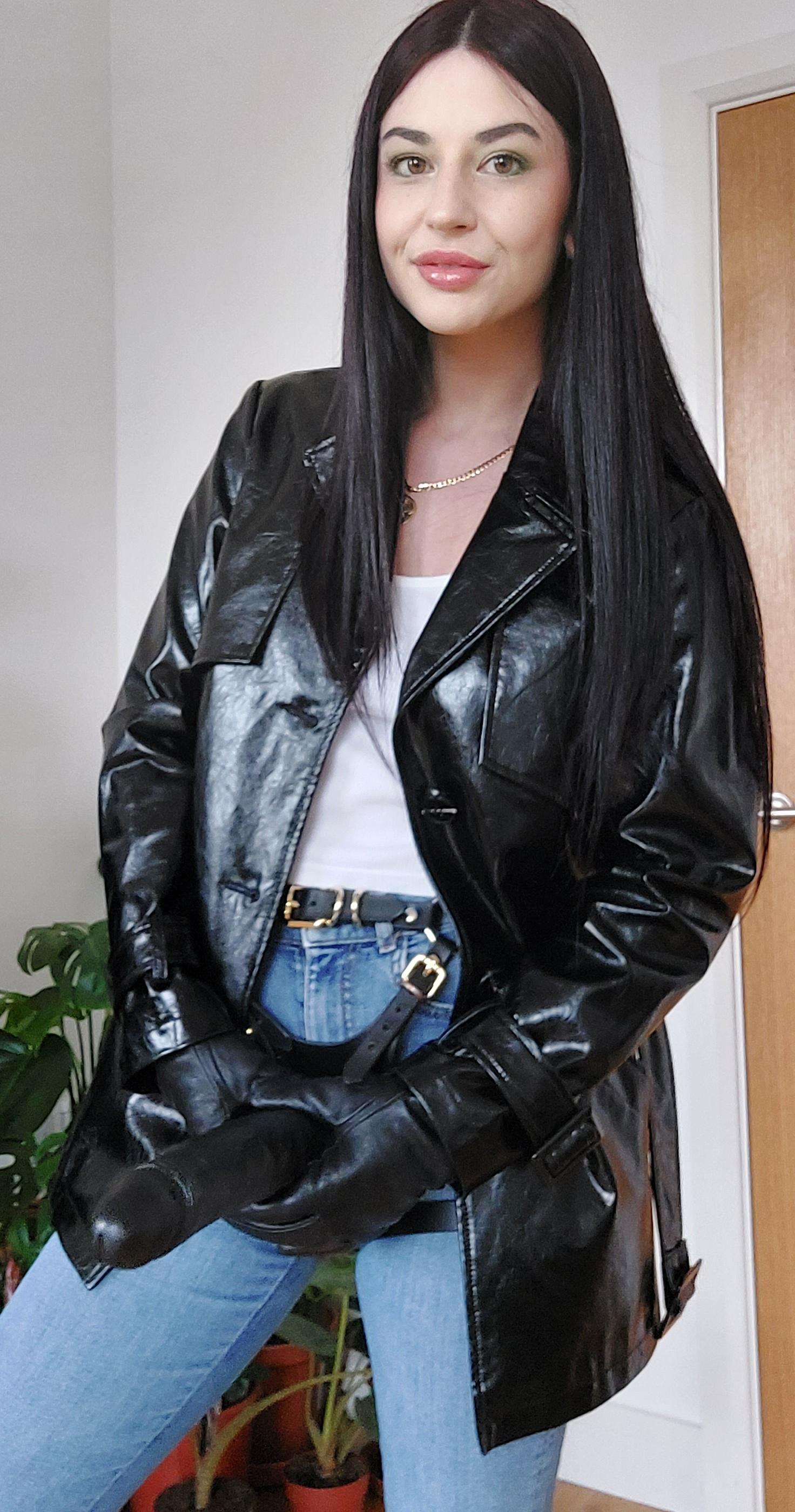 [Domme] The smile on my face as I enter you. | Scrolller