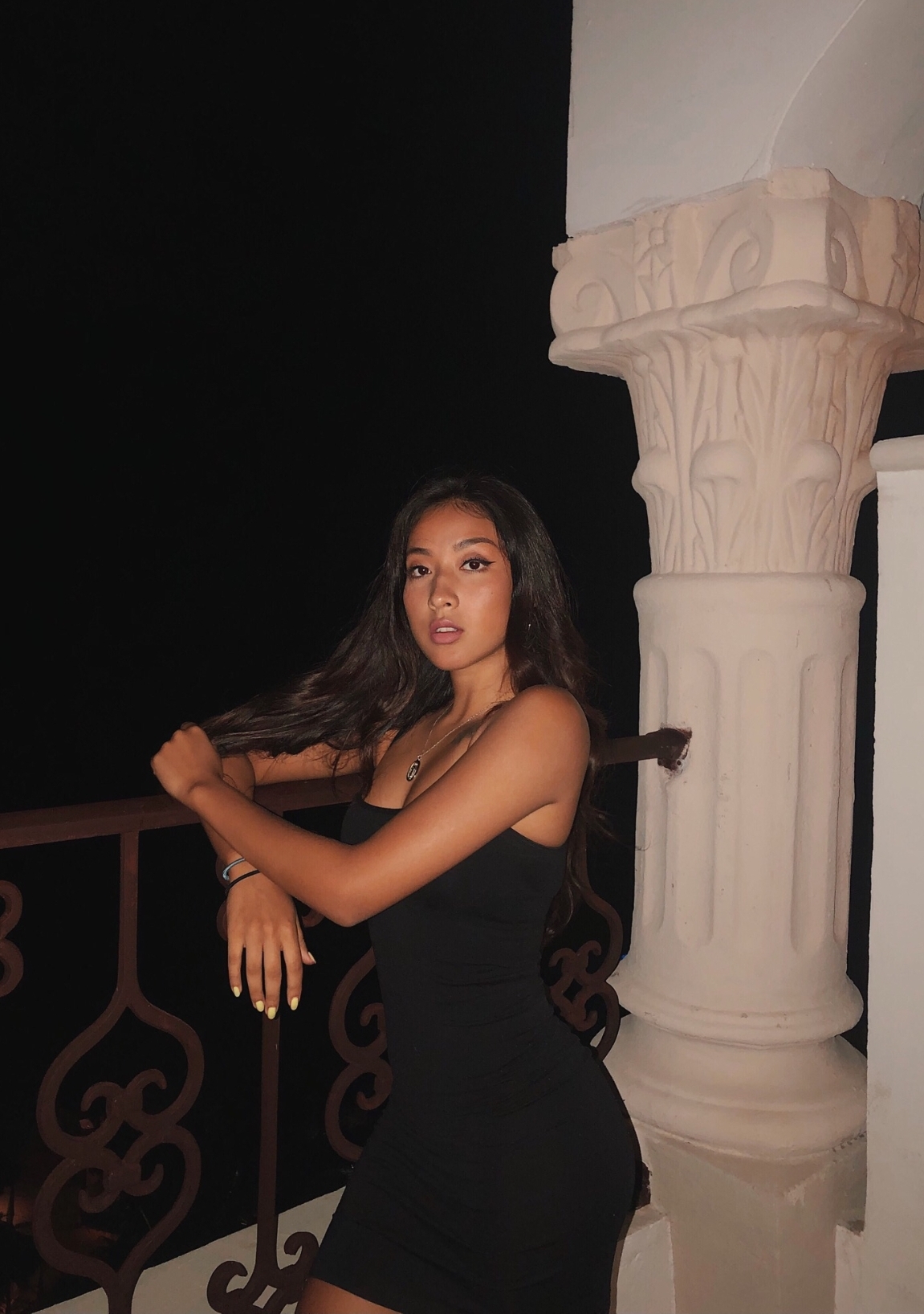 Don't keep her waiting | Scrolller