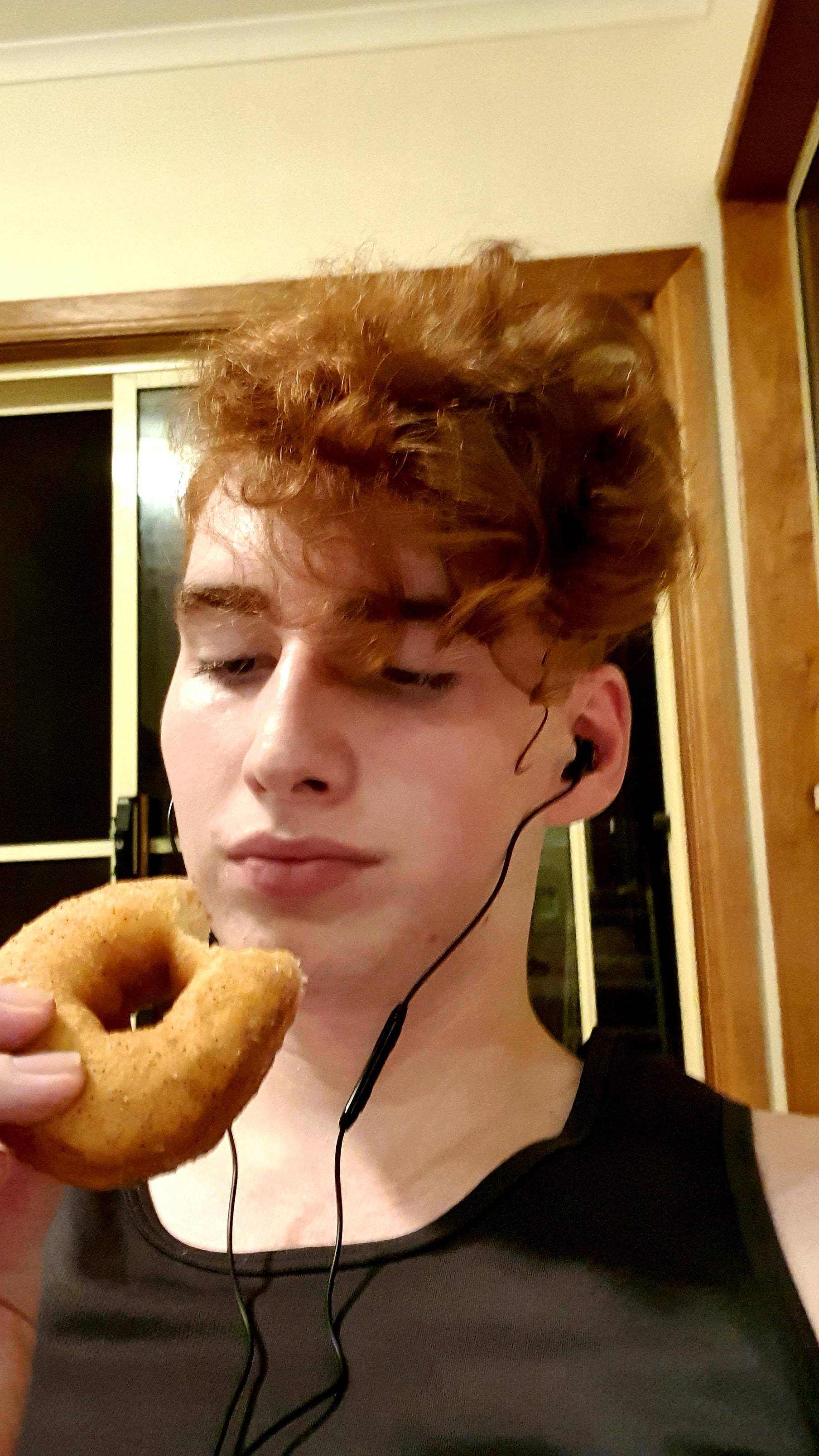 Donut time | Scrolller