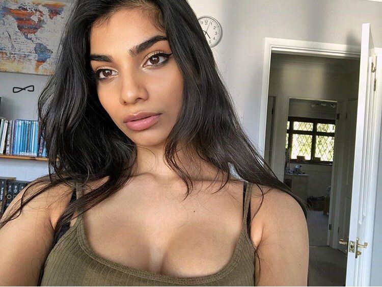 Door is open | Scrolller