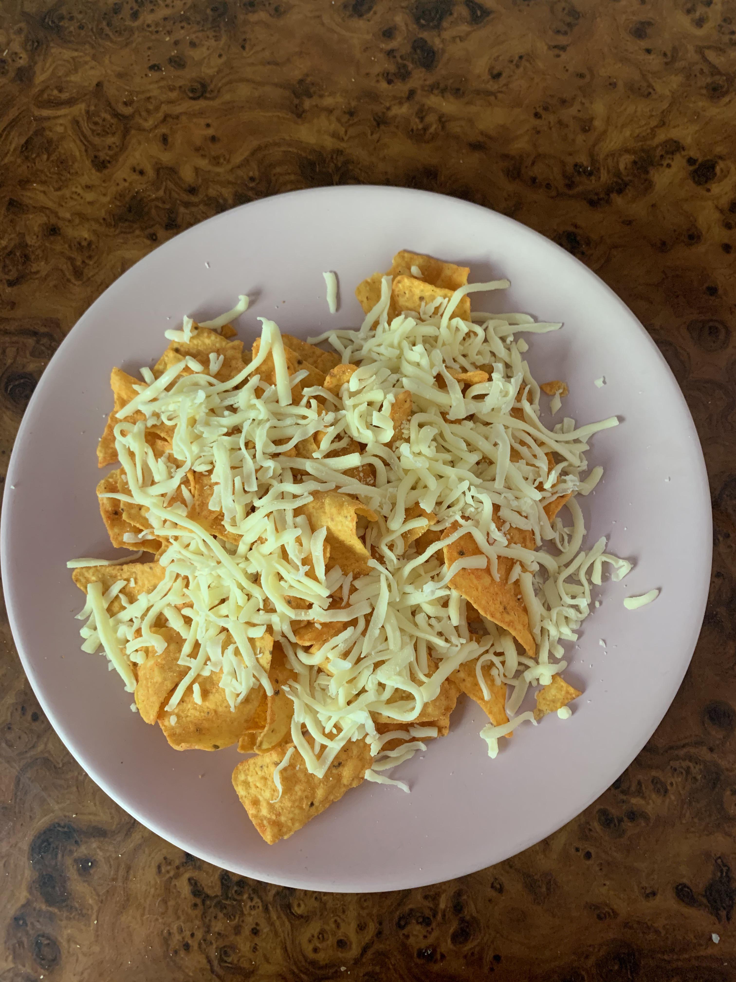 Doritos and cheese afternoon snack 🤤 | Scrolller