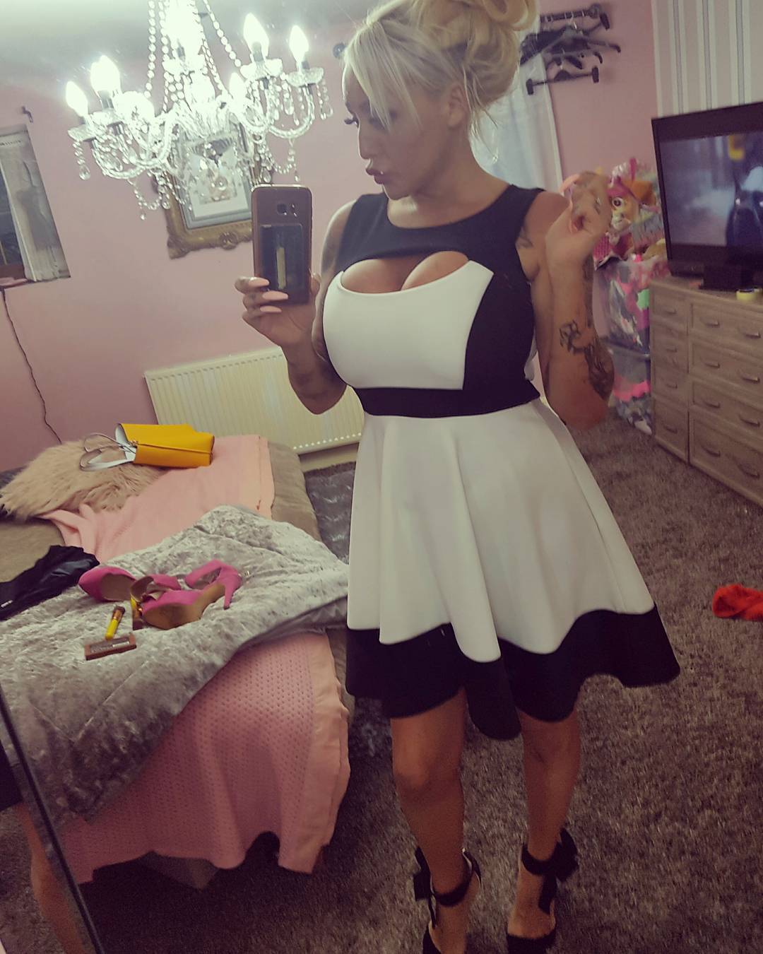 Dress with boob window | Scrolller
