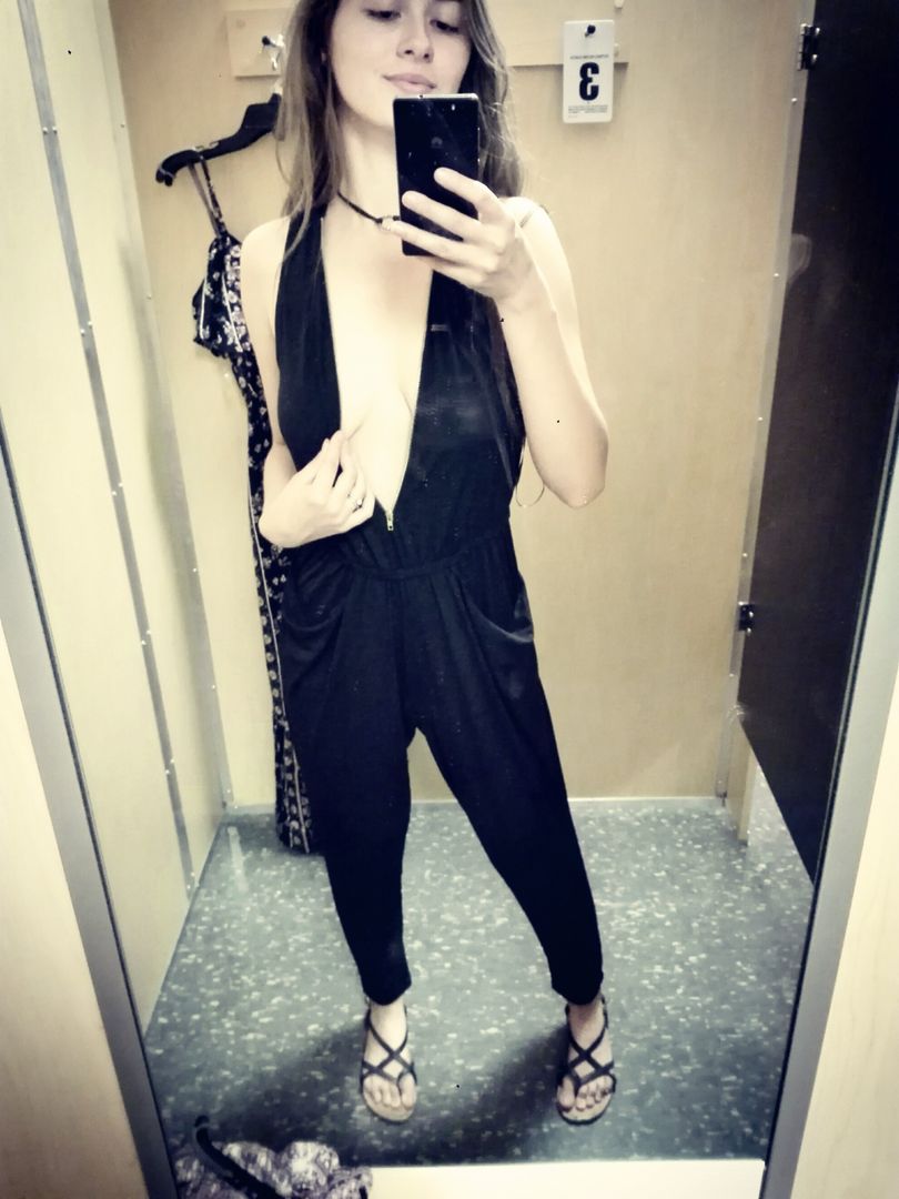 Dressing room fun for hubby. | Scrolller