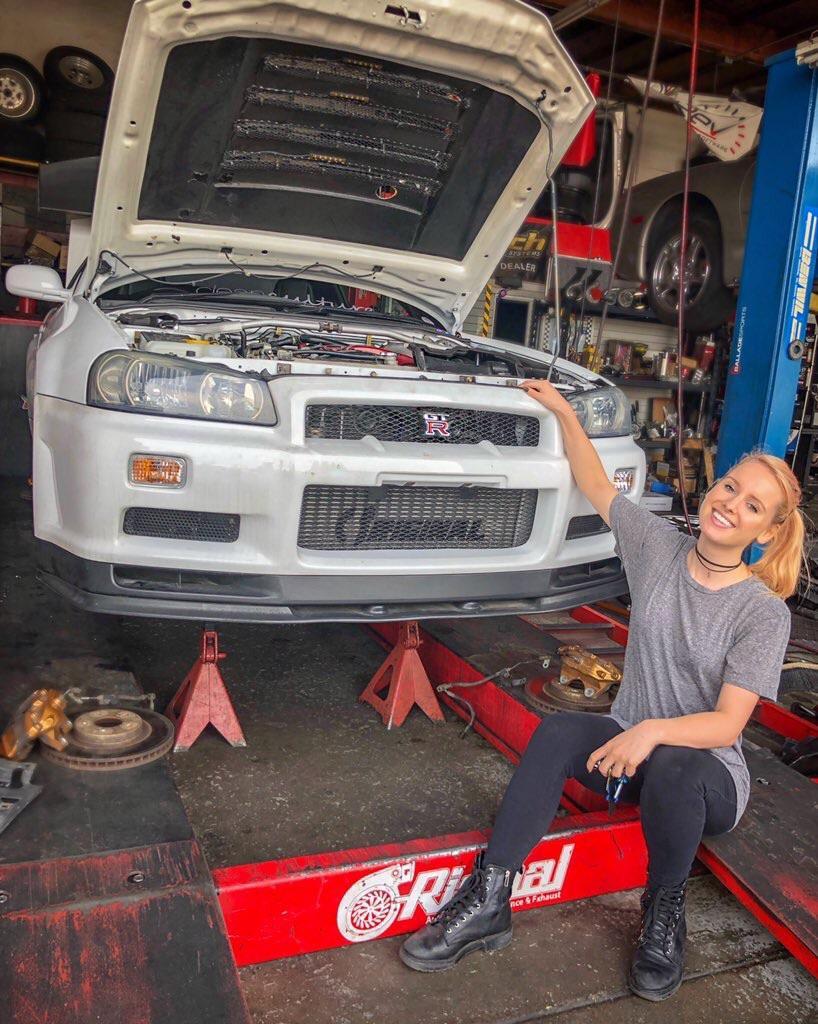 Dropping off the GTR | Scrolller