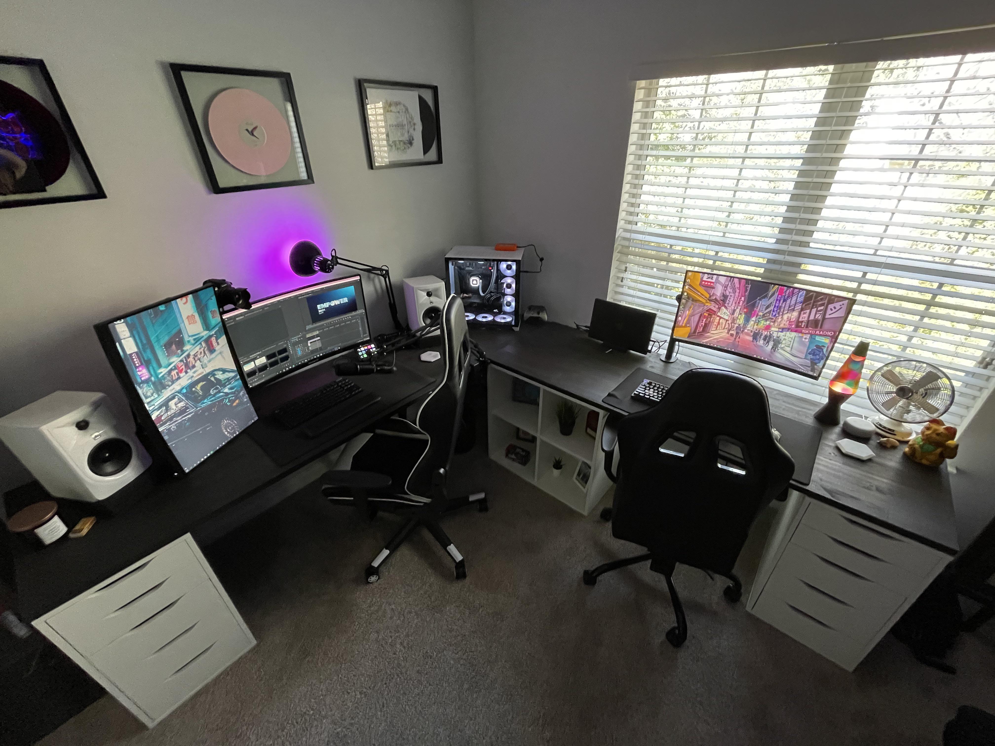 Dual pc setup | Scrolller