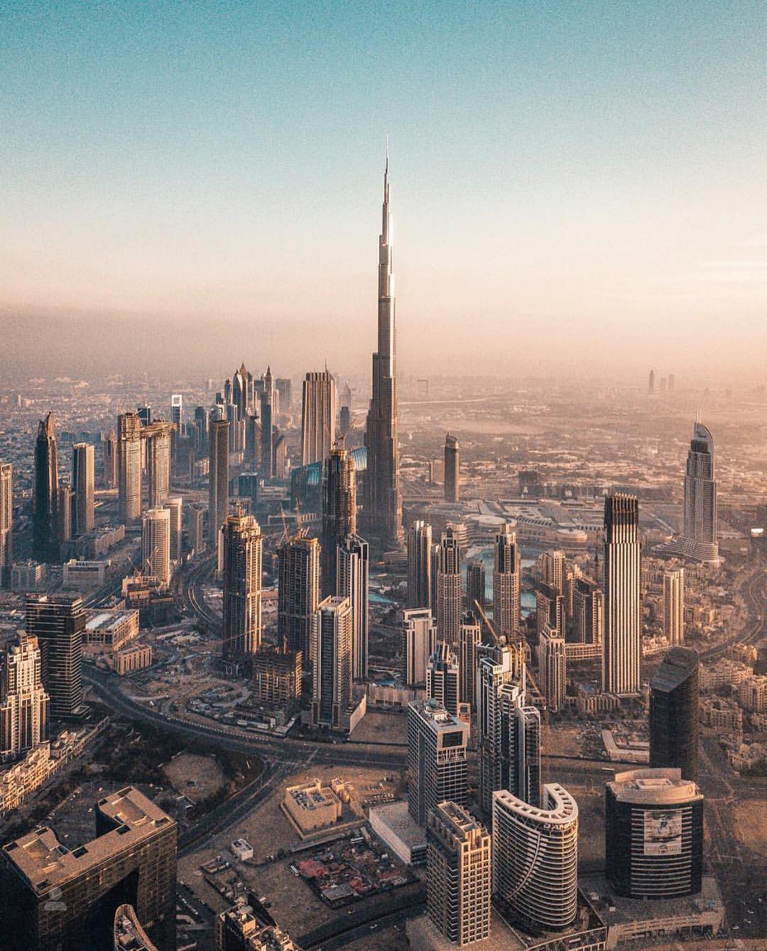 Dubai | Scrolller