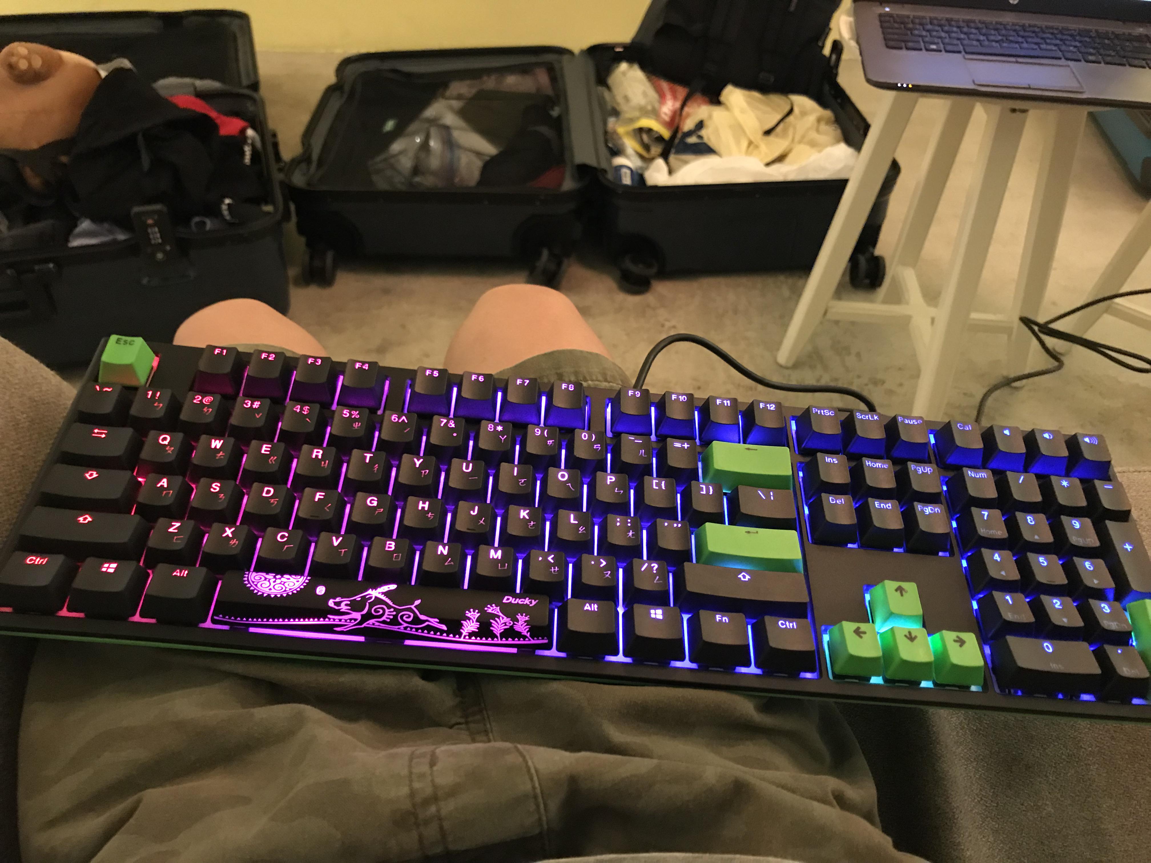 Ducky X Razer | Scrolller