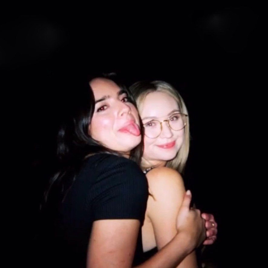 Early Taylor and Natalie pic | Scrolller