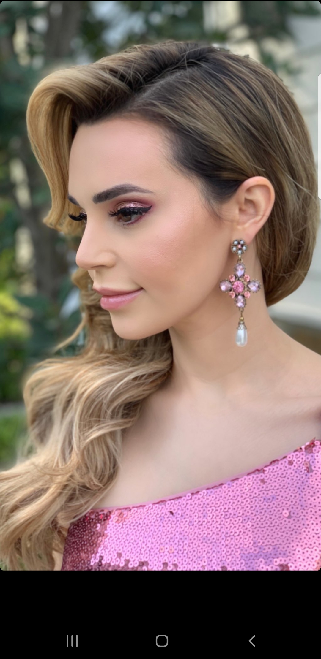 Earring 2 | Scrolller