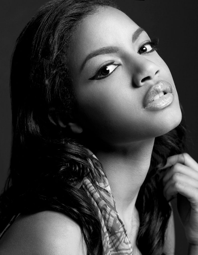 Ebonee Davis | Scrolller