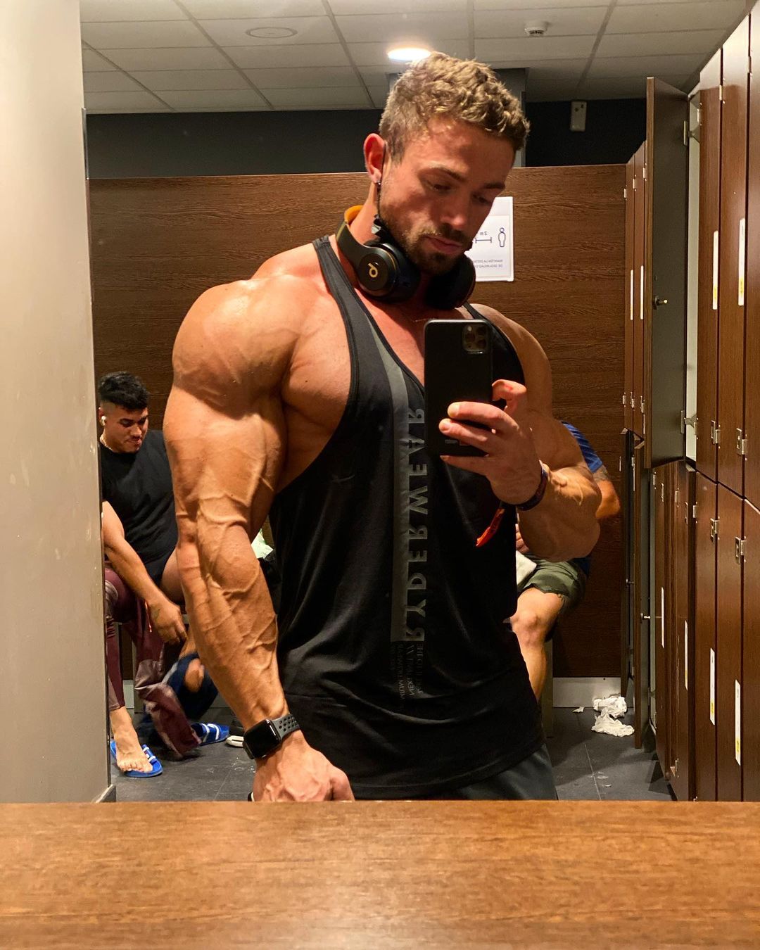 Eddie Chipp | Scrolller