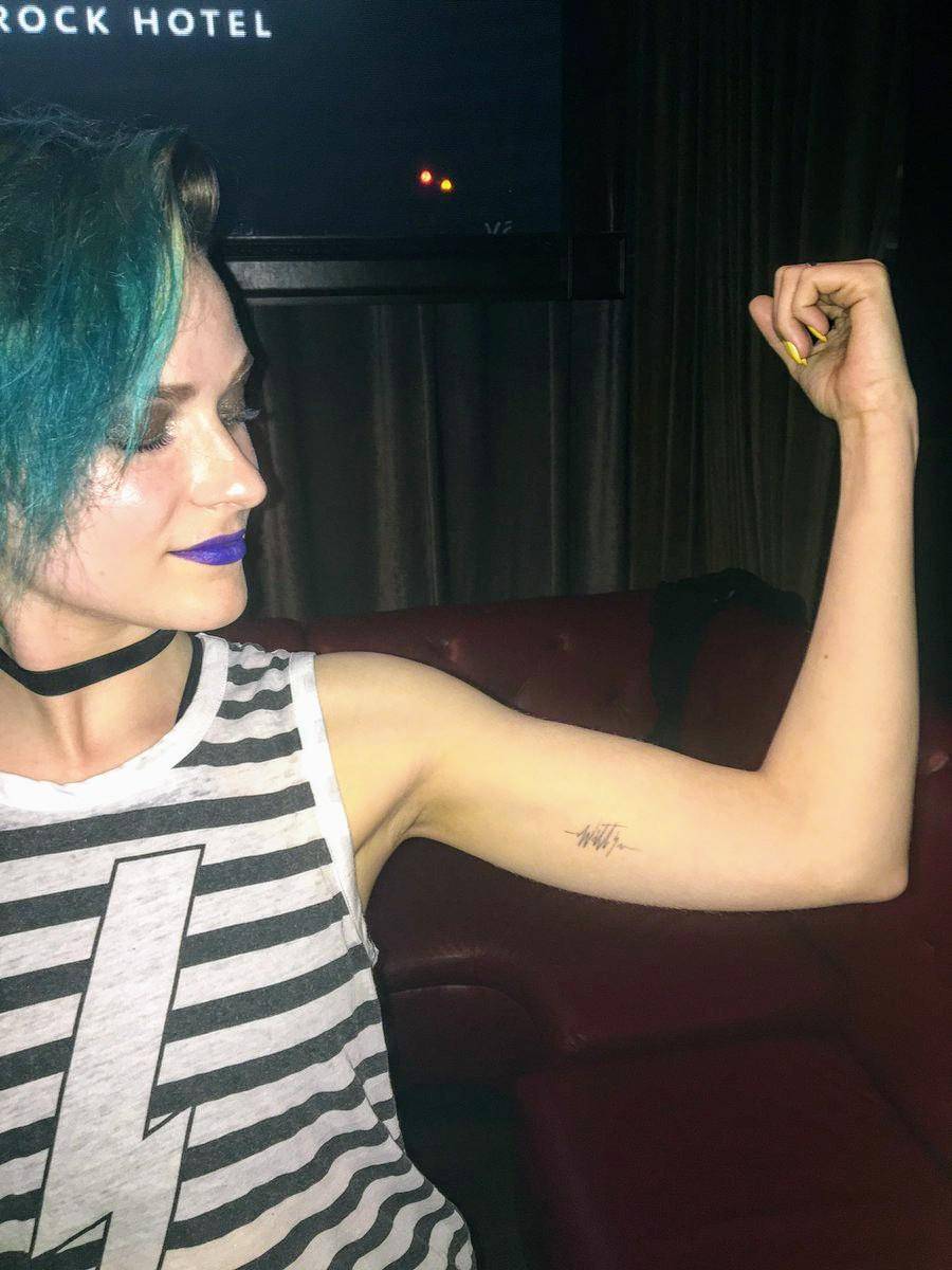 Electric Lady | Scrolller