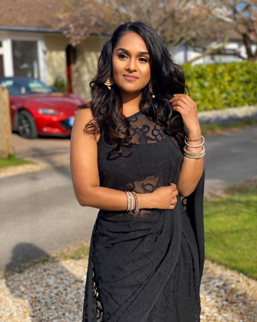 Elegance | Scrolller