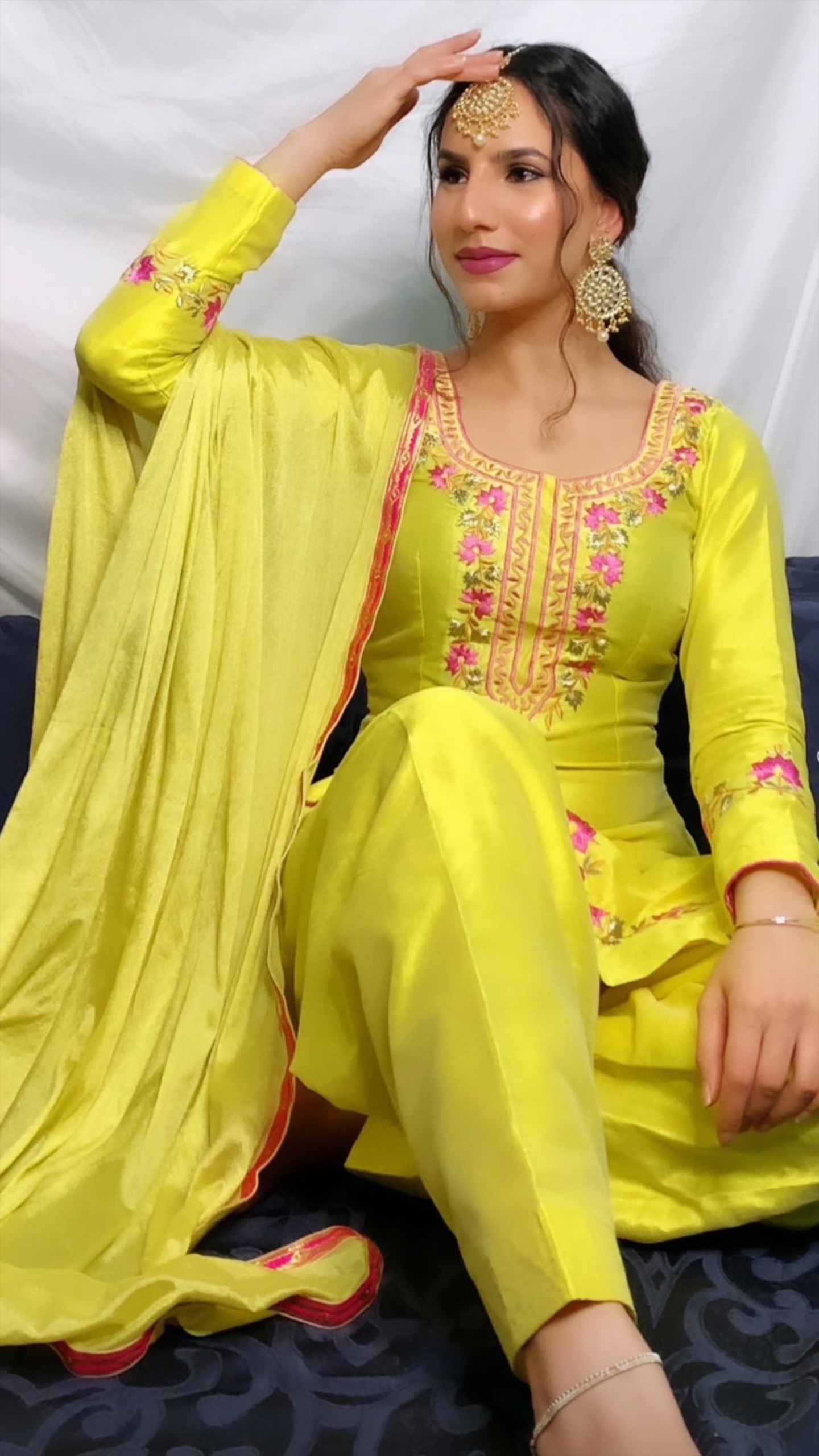 Elegance At Its MAX | Scrolller