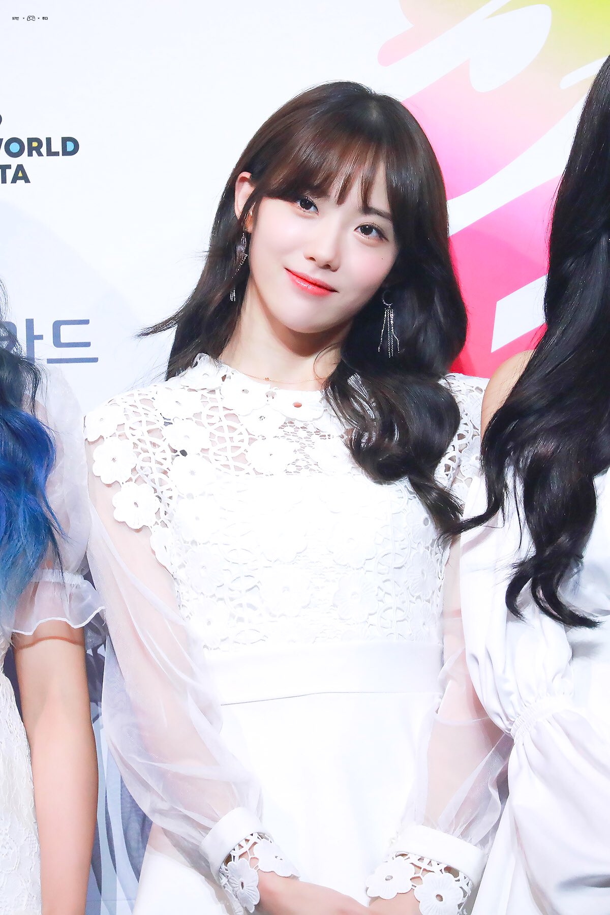 Elegant Luda | Scrolller
