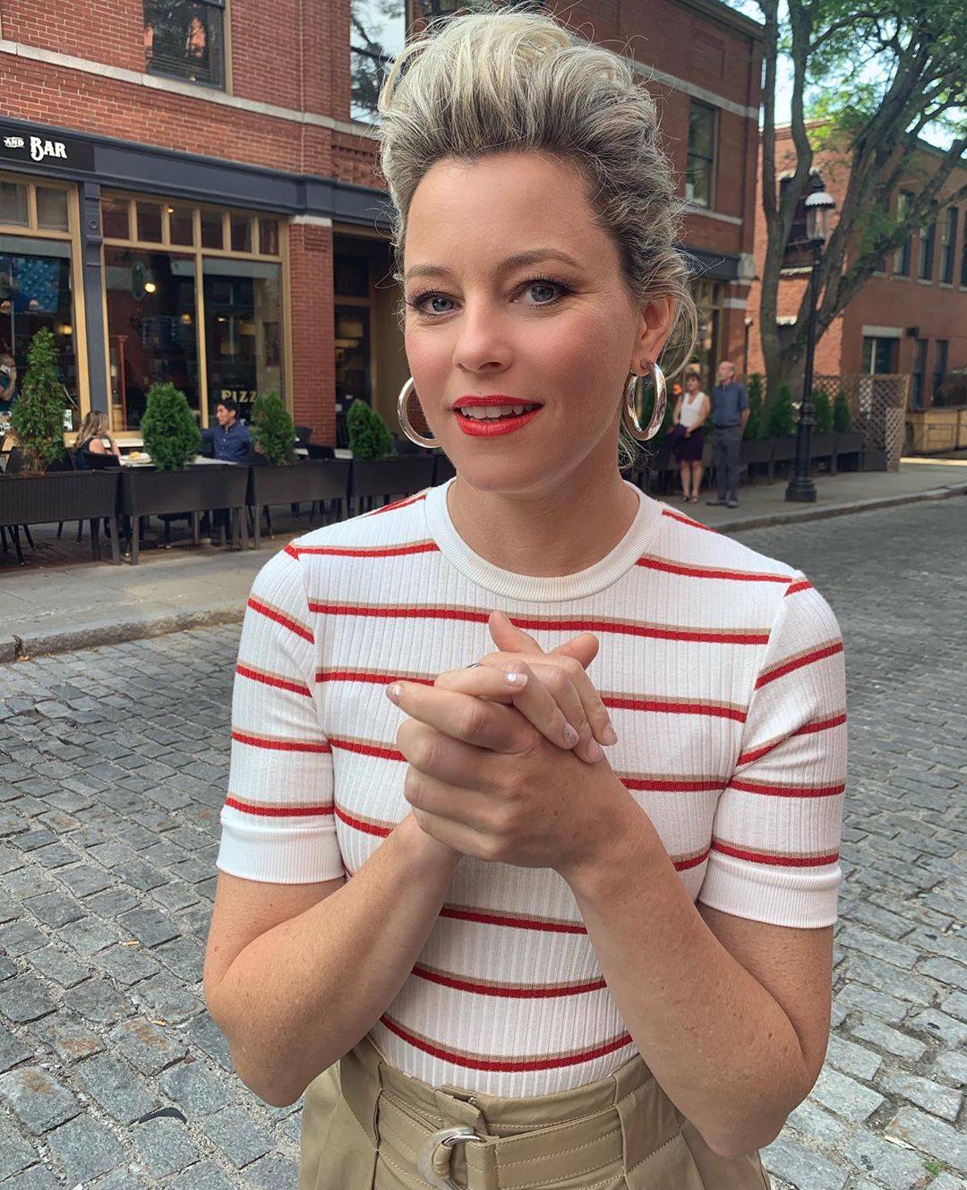 Elizabeth Banks, 45 | Scrolller