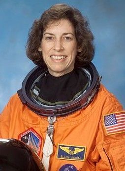 Ellen Ochoa, first americano latino woman in space | Scrolller