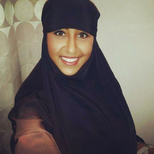 Middle Eastern Hottie [Album] | Scrolller