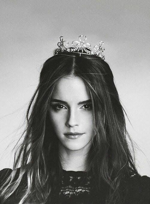 Emma Watson Scrolller