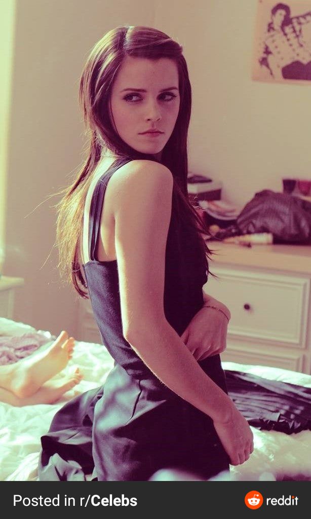 Emma Watson | Scrolller