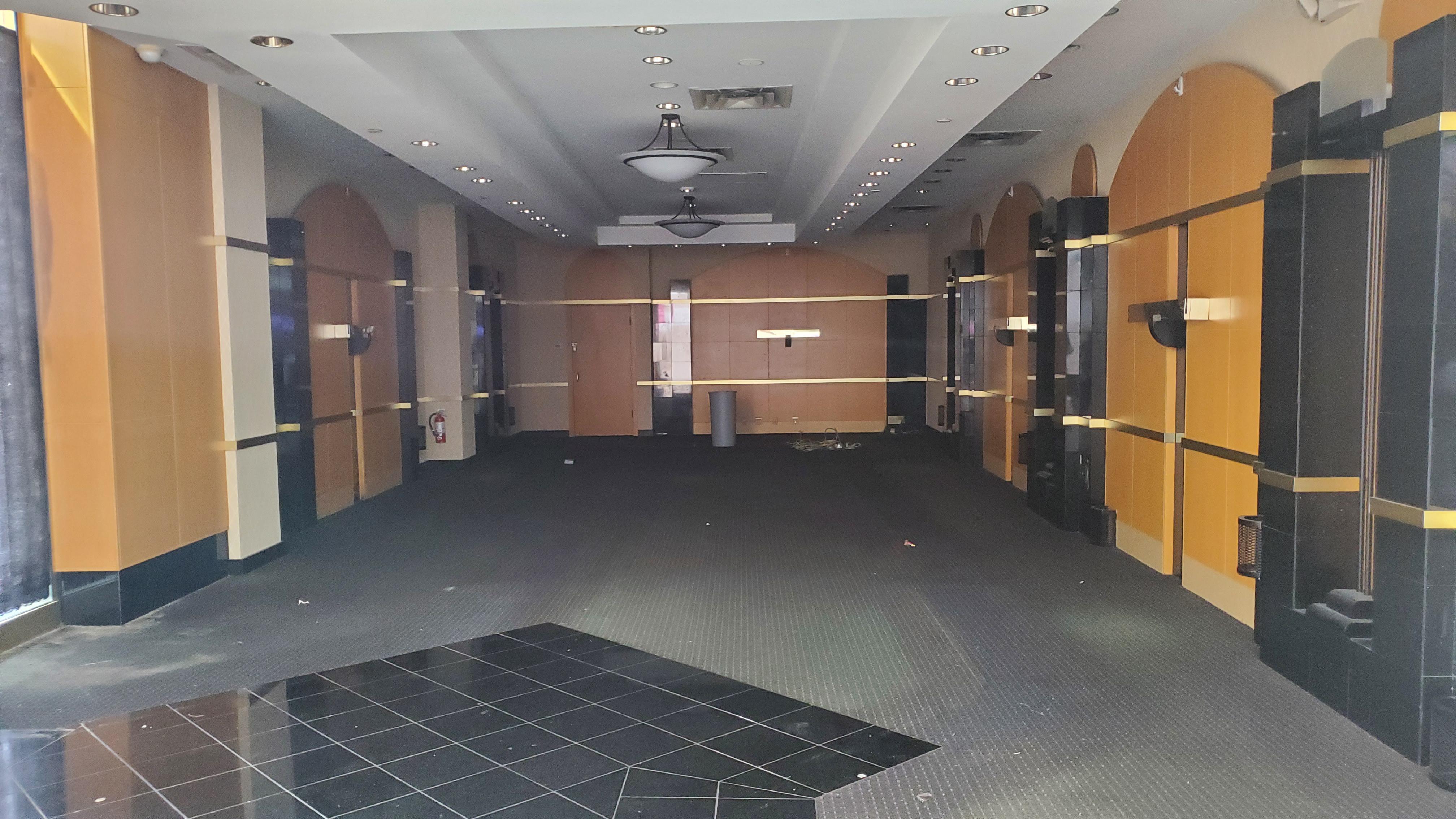 Empty space at a dead mall | Scrolller