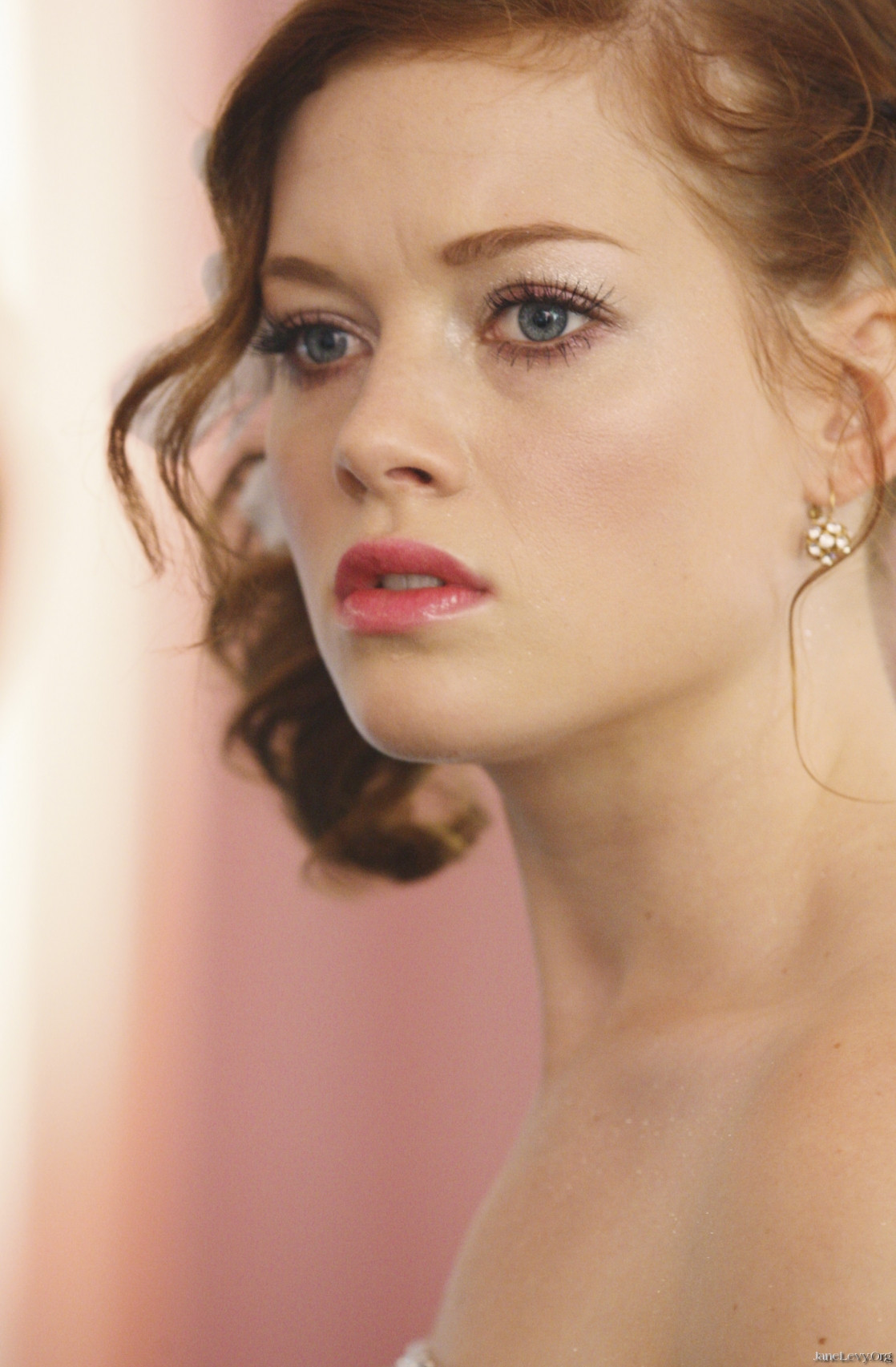 Entranced | Scrolller