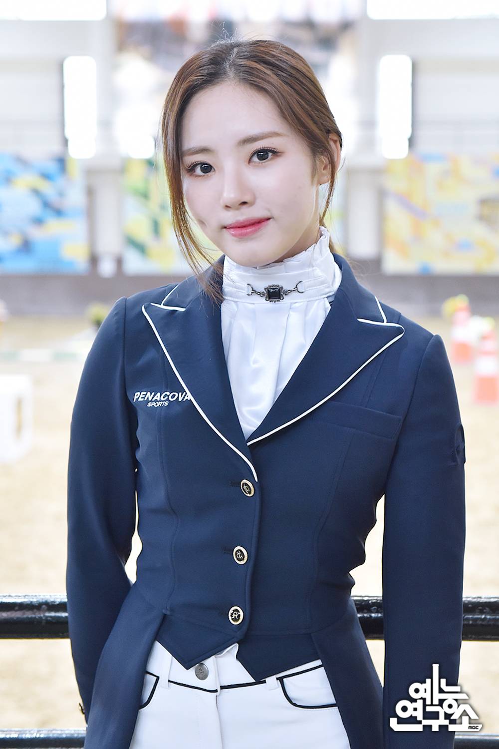 Equestrian Jiwon | Scrolller