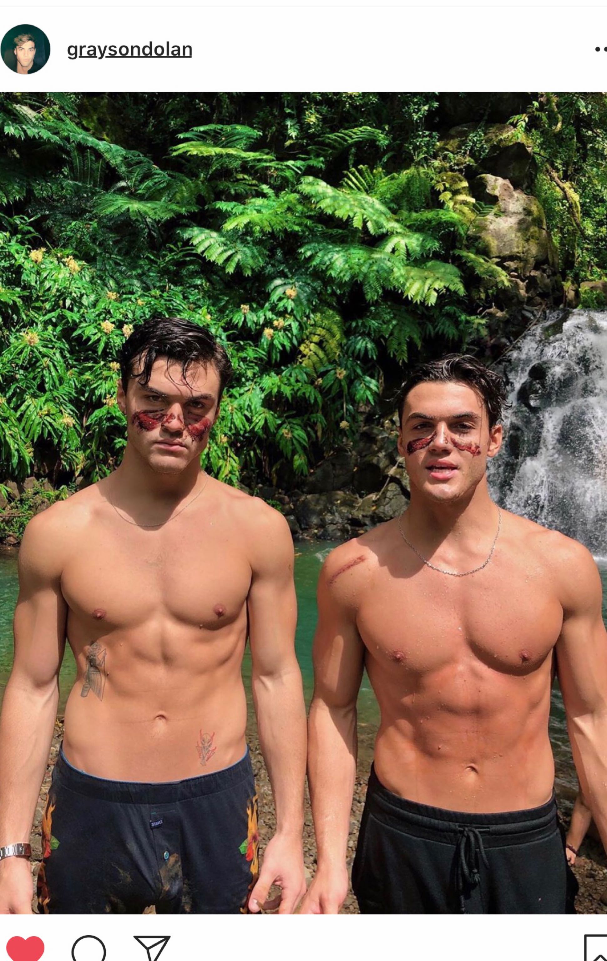 Ethan Dolan - Vlogger - bulging on Instagram - x-post from r/vloggerboysgw | Scrolller