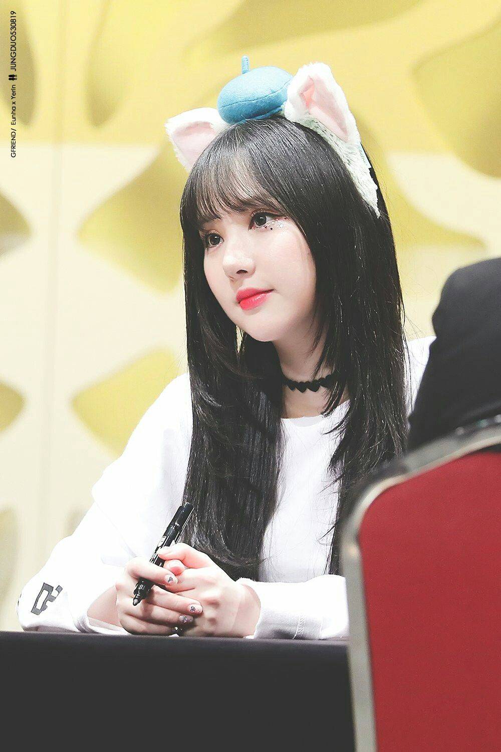 Eunha | Scrolller
