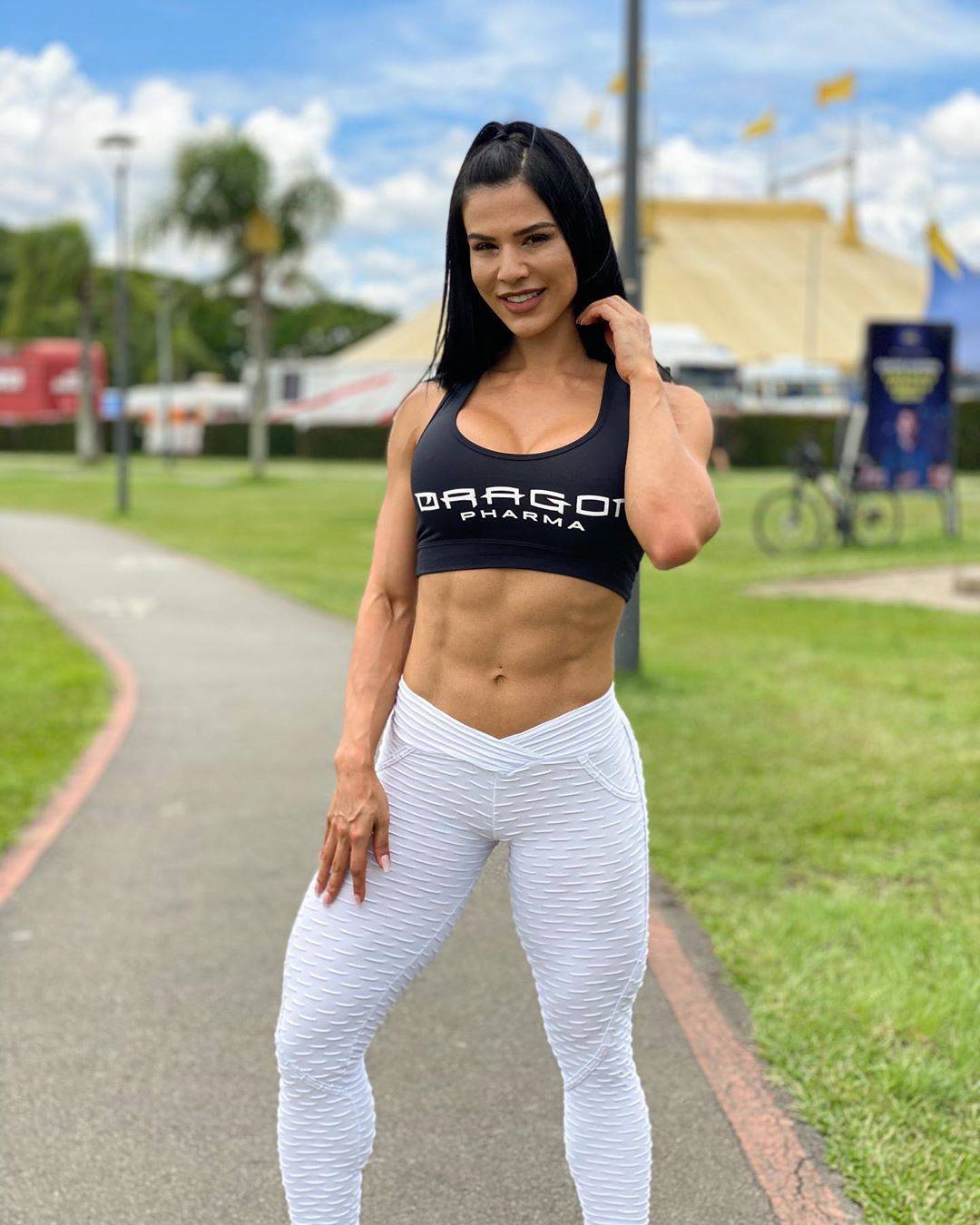 Eva Andressa | Scrolller